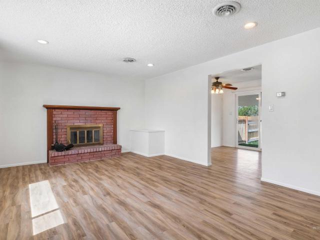 1088 Trotter Dr