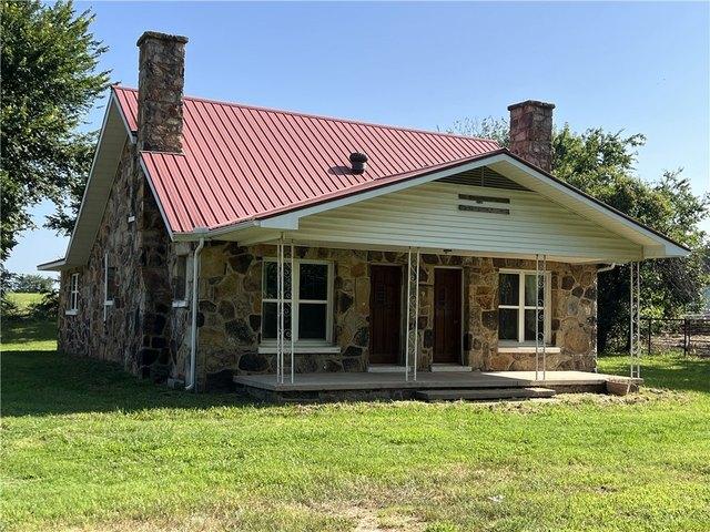 10894 Dunkard Rd, Alpena, AR 72611