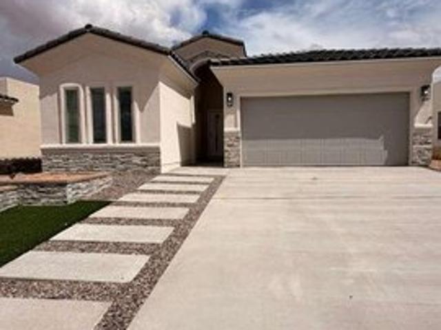 10895 Francisco Vaquera Dr, Socorro, TX 79927