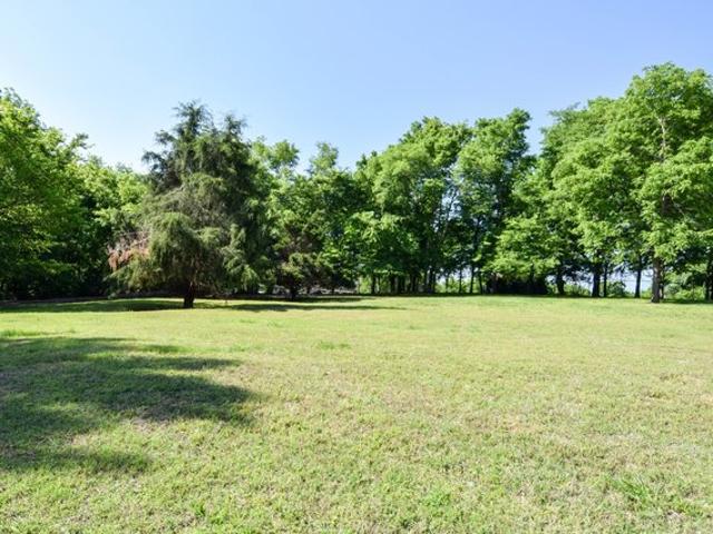 1089 Bradley Rd, Gallatin, TN 37066