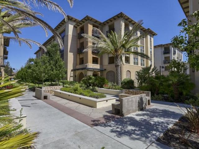 1089 Dewberry Pl Unit 401, San Jose, CA 95131