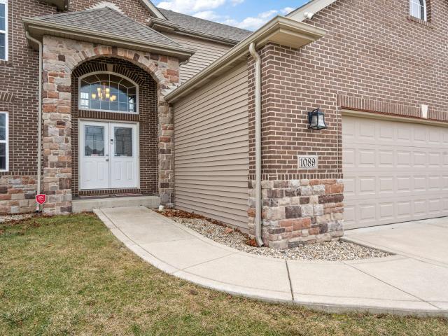 1089 Lakeview Dr, Hobart, IN 46342 | MLS #833488 | Compass