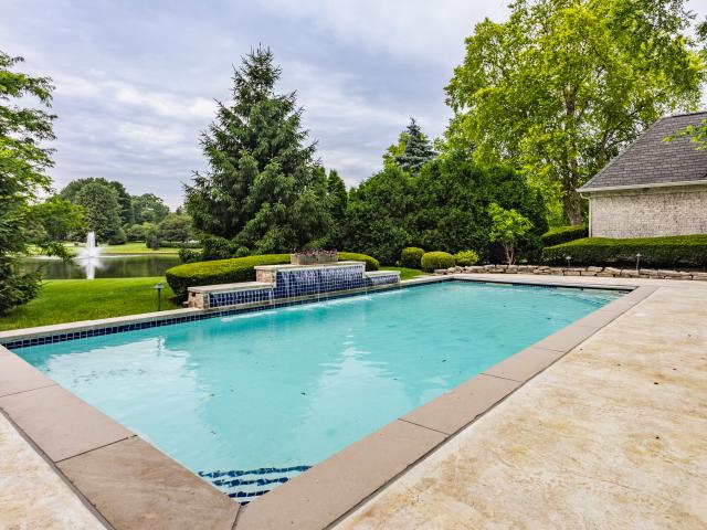 1089 Laurelwood