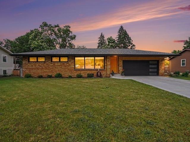 1089 Legion Park Dr, Holland, MI 49423
