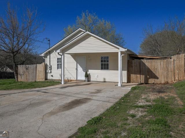 1089 Travis Road