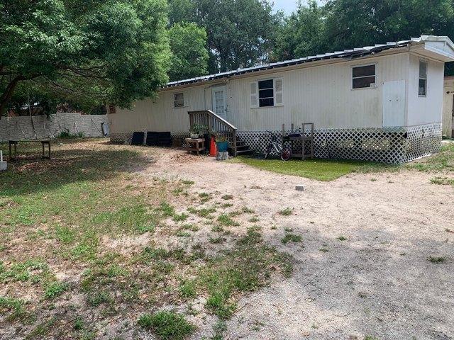 10803 Tuckaway Dr, Thonotosassa, FL 33592