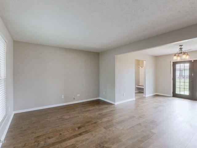 10803 Corbin Ct