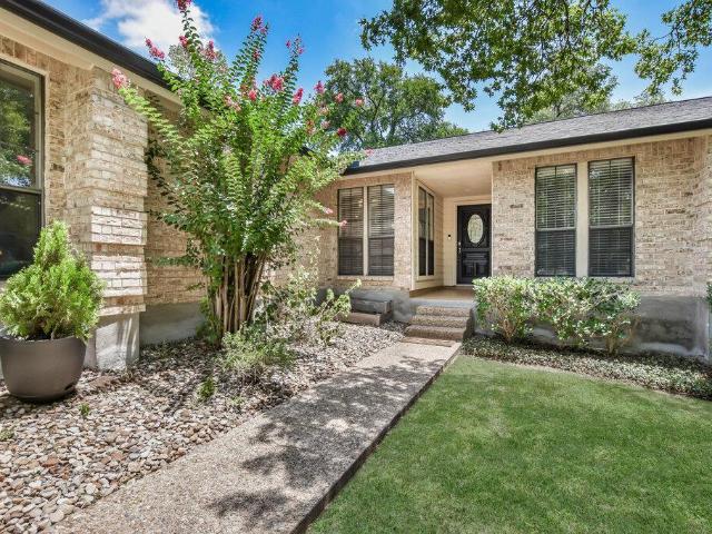 10803 Leafwood Ln