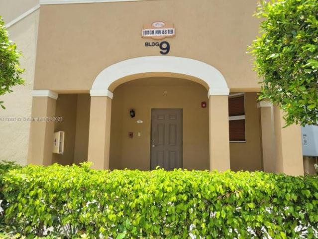 10800 88th Ter NW, Doral, FL 33178
