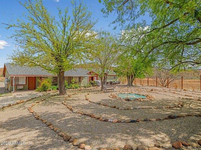10800 E Clover Ln, Cornville, AZ 86325