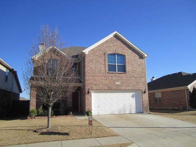 10800 Emerald Park Ln, Fort Worth, TX 76052
