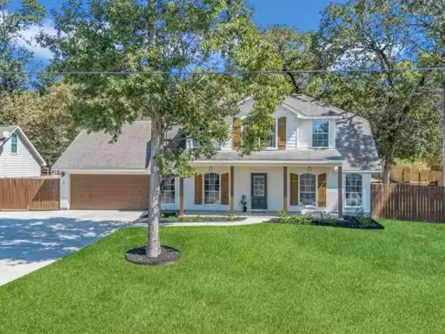 10800 FOREST CREEK DR, WILLIS, TX 77318 Single Family Residenc.
