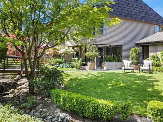 10800 Glen Acres Dr S Unit T16, Seattle, WA 98168