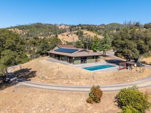 10801 Bakers Creek Rd, Redwood Valley, CA 95470