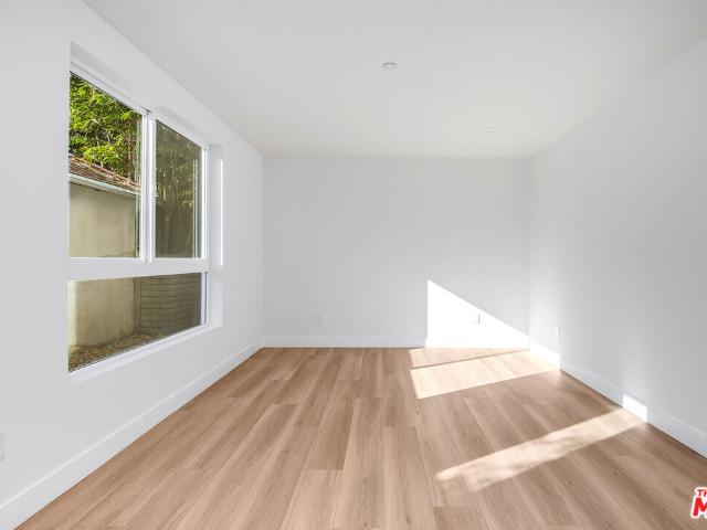 10801 Kling St, Toluca Lake, CA 91602 | MLS #26843