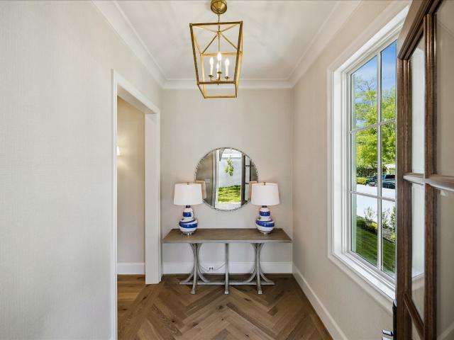 10801 Long Shadow Ln, Hunters Creek Village, TX 77024 | MLS #10106 | Compass