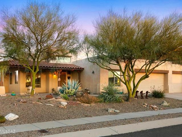 10801 S Fairway Point Ct, Vail, AZ 85641