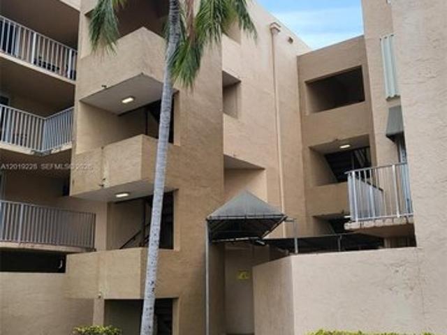 10801 SW 109th Ct Apt D305, Miami, FL 33176