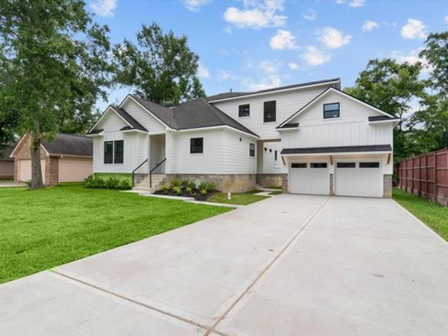10802 Fairview Dr, Conroe, TX 77385