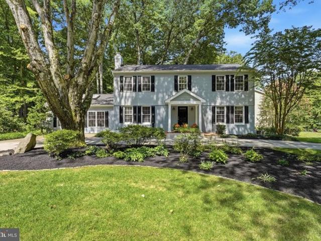 10804 Deborah Dr, Potomac, MD 20854