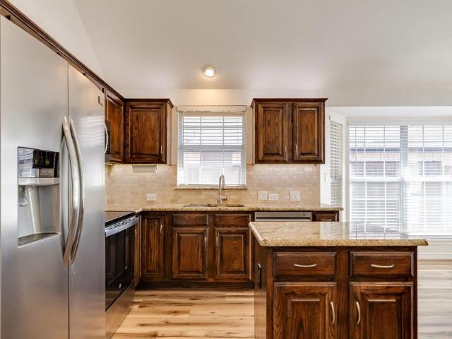 10805 Columbia Drive