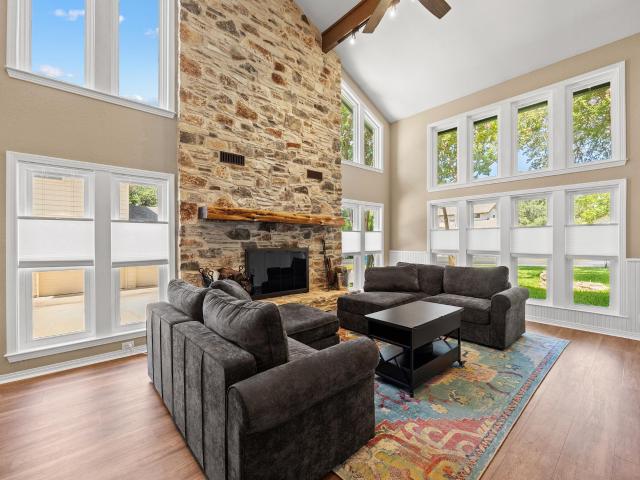 10805 Spicewood Pkwy
