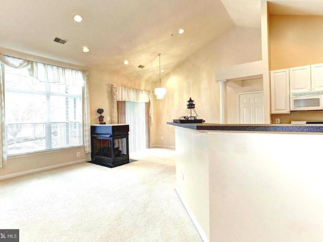 10806 Warfield Place # 208