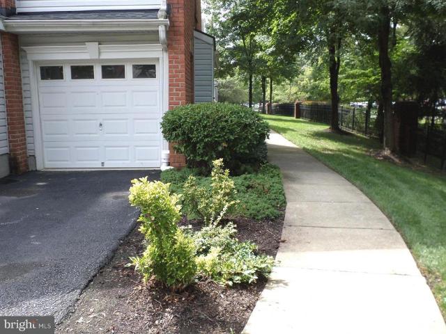 10808 Warfield Place # 207