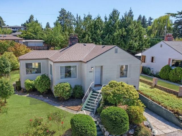 10808 Lake Ridge Dr S, Seattle, WA 98178