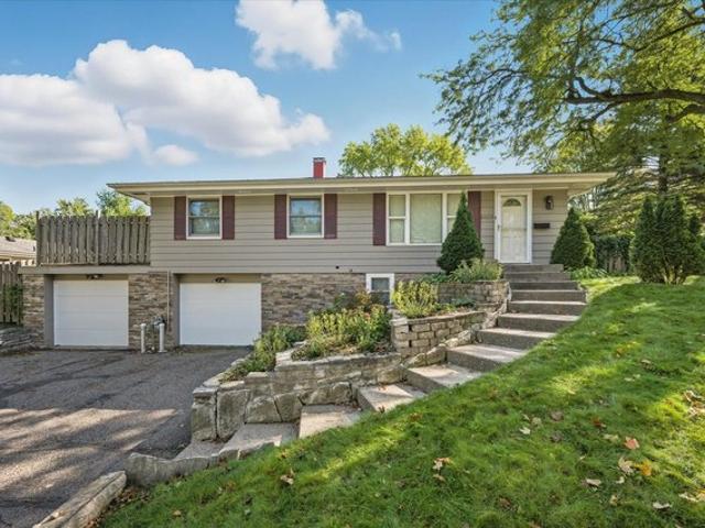 10809 Upton Ave S, Bloomington, MN 55431