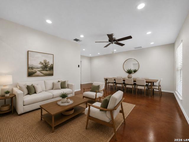 10809 Lands Run St