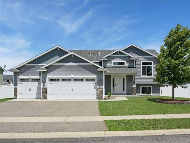 1080 Mitchell Ave, Clearwater, MN 55320