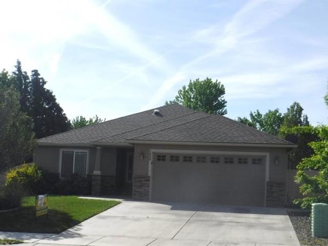 1080 N Montana St, Kennewick, WA 99336