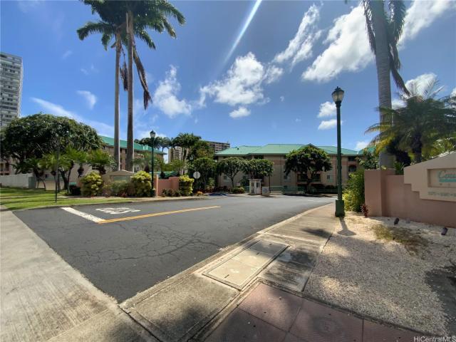 1080 Ala Napunani St, Unit 313, Honolulu, HI 96818 | MLS #202608 | Compass