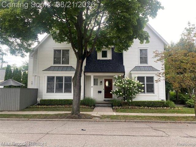 1080 Bennaville Ave, Birmingham, MI 48009
