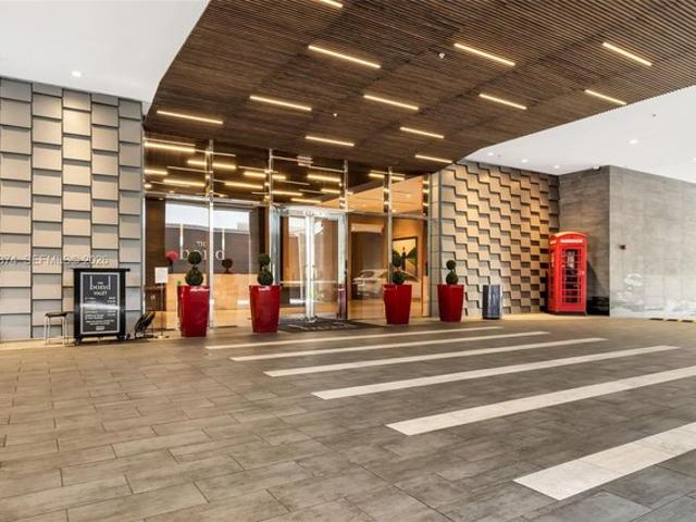 1080 Brickell Ave Unit 3900 3, Miami, FL 33131
