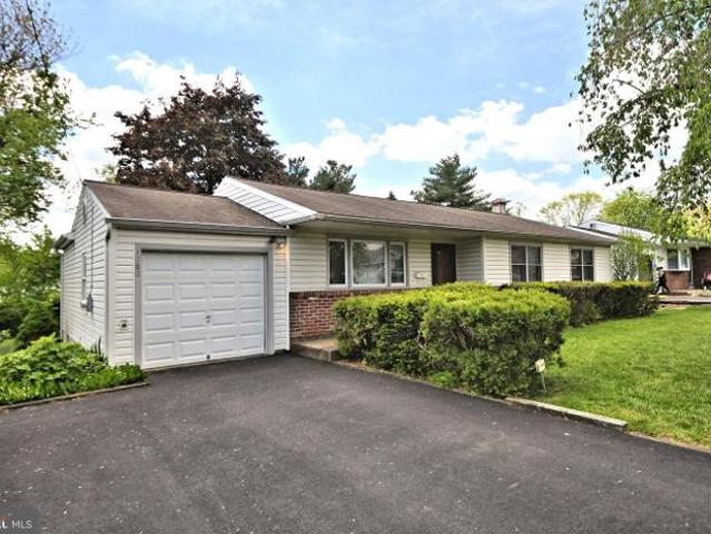 1080 Cushmore Rd, Southampton, PA 18966
