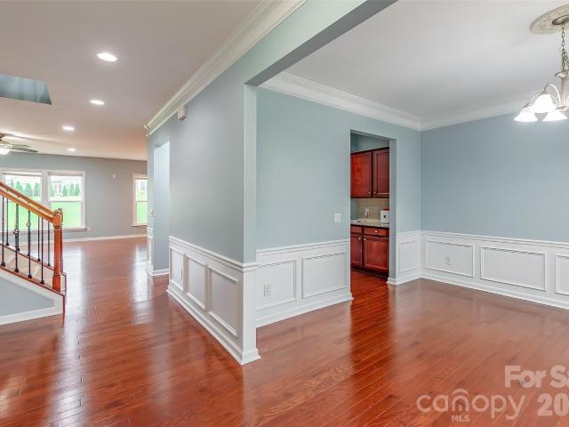 1080 Crescent Moon Drive