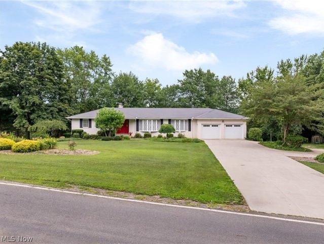 1080 Downing St SW, East Sparta, OH 44626