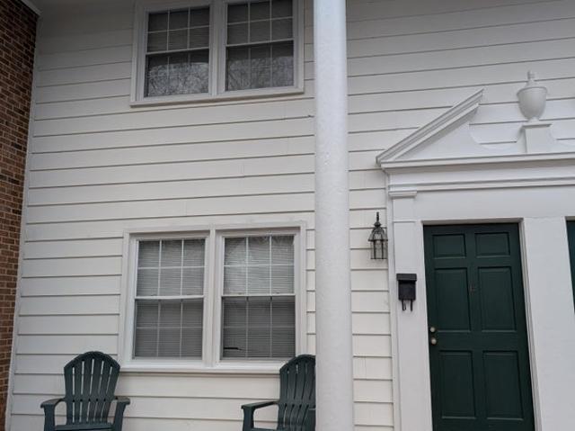 1080 ft2 2 bd 1.5 ba townhouse in central Durham