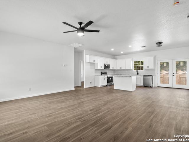 1080 Greenhill Dr
