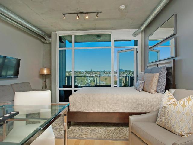 1080 Park Blvd # 809