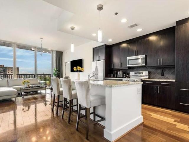 1080 Peachtree St NE #1604, Atlanta, GA 30309