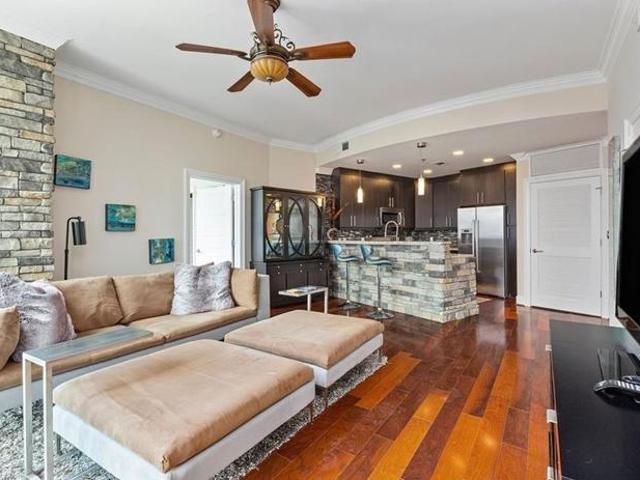 1080 Peachtree St NE #2213, Atlanta, GA 30309