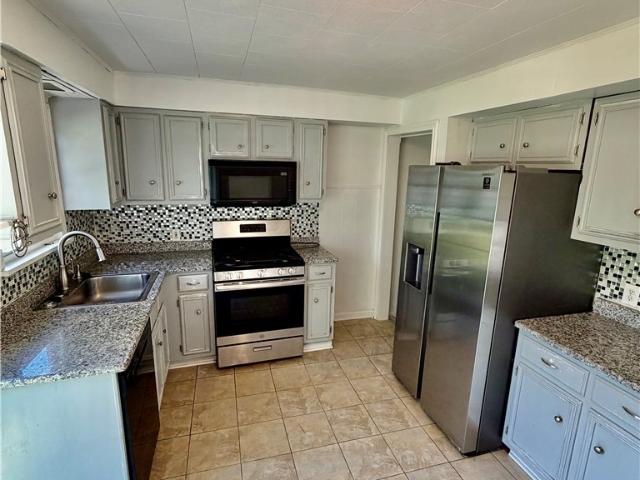 10810 Windham Road