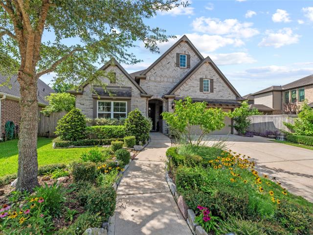 10810 Campbell Point