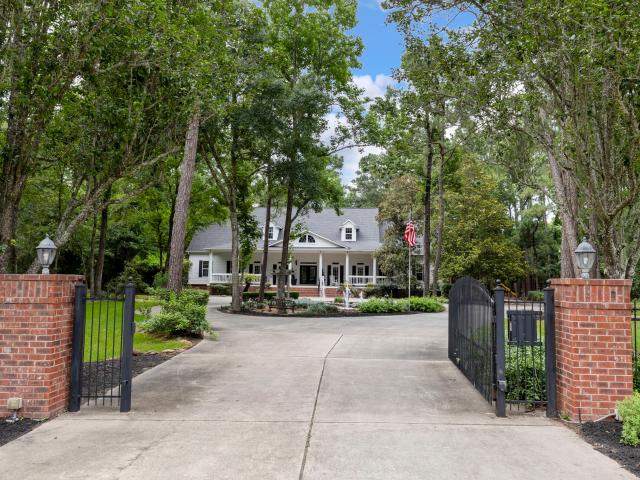 10810 Lake Windcrest