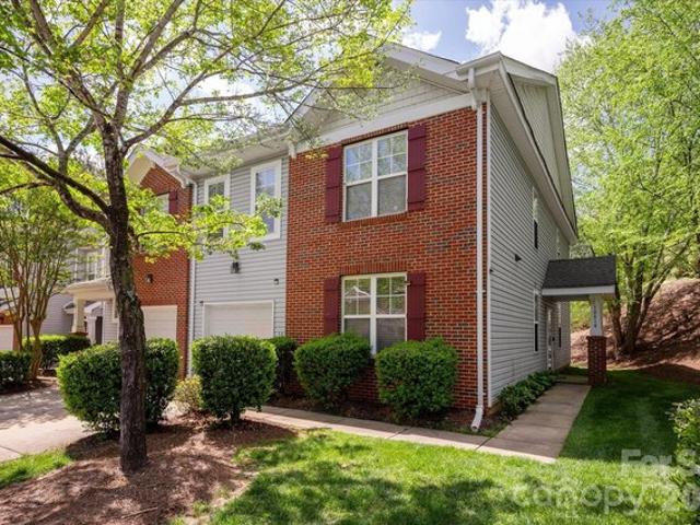 10810 Princeton Village Dr, Charlotte, NC 28277