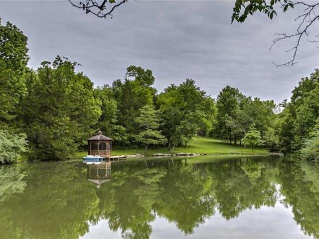 10810 S Alley Jackson Rd, Grain Valley, MO 64029