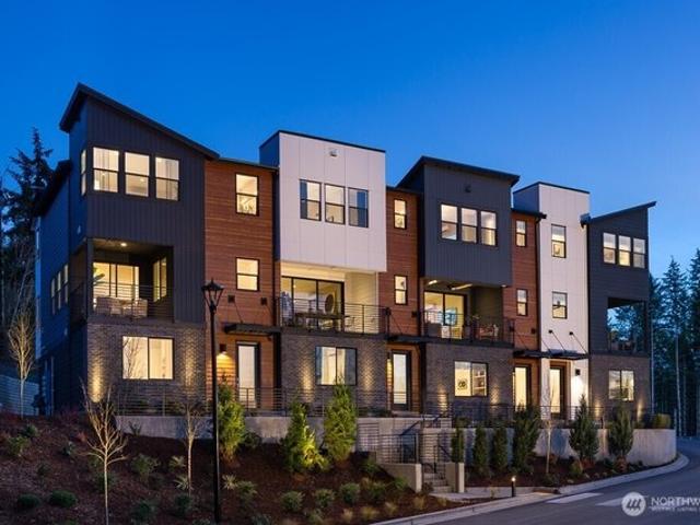 10811 th Ln NE, Kirkland, WA 98033